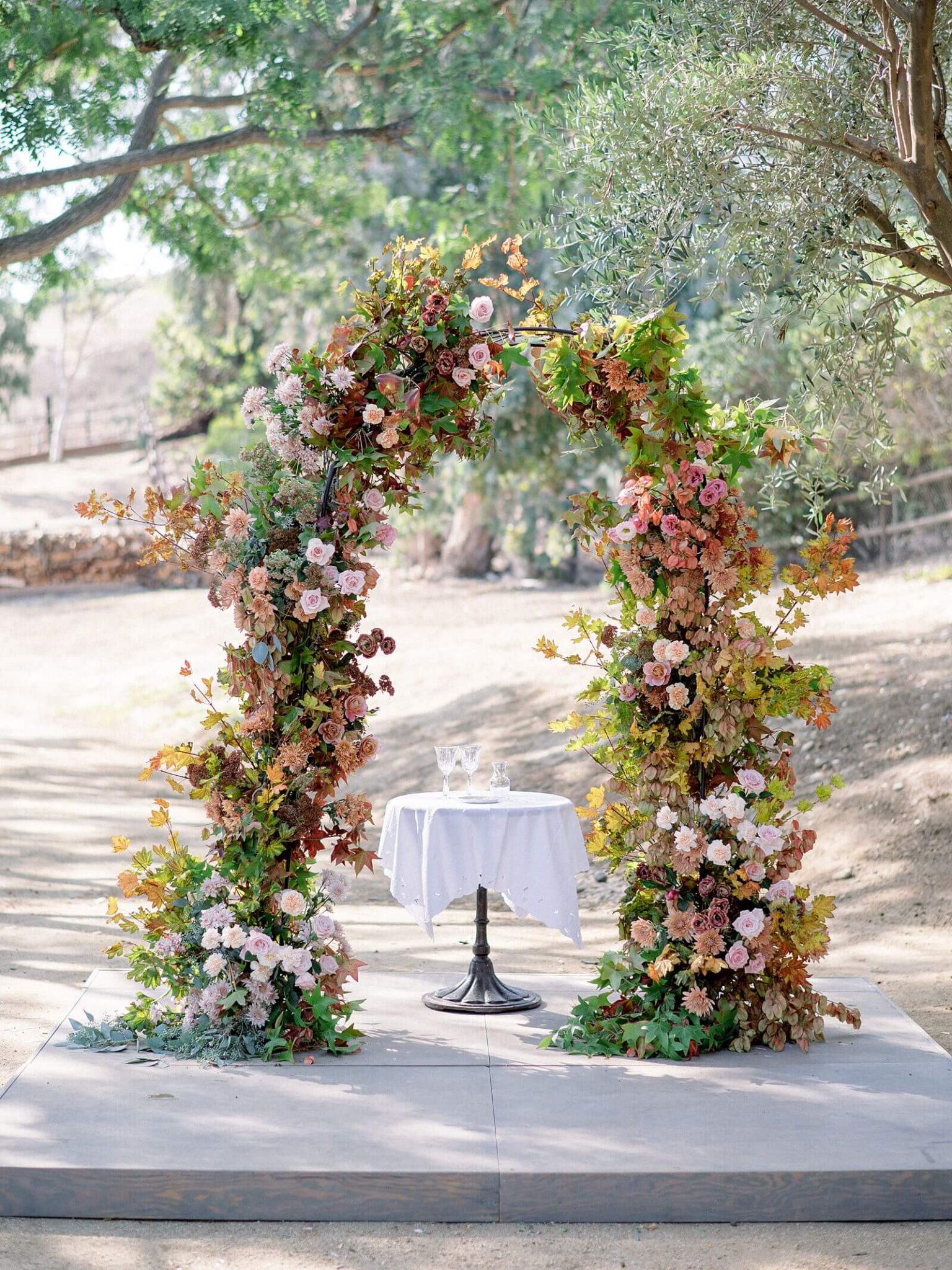 Five Best Wedding Ceremony Flower Arches - jacquelinebenet.com
